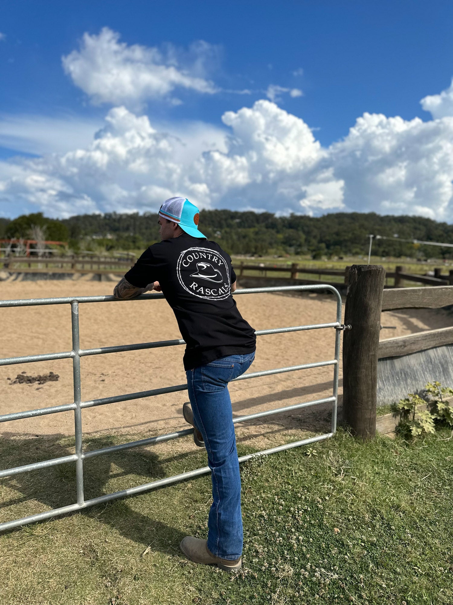 Mens Tee – The Country Rascals